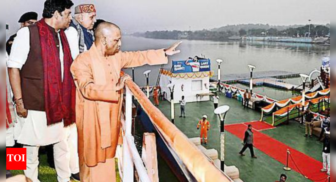 In a gift to Gorakhpur, UP CM Yogi Adityanath opens cruise service from ...