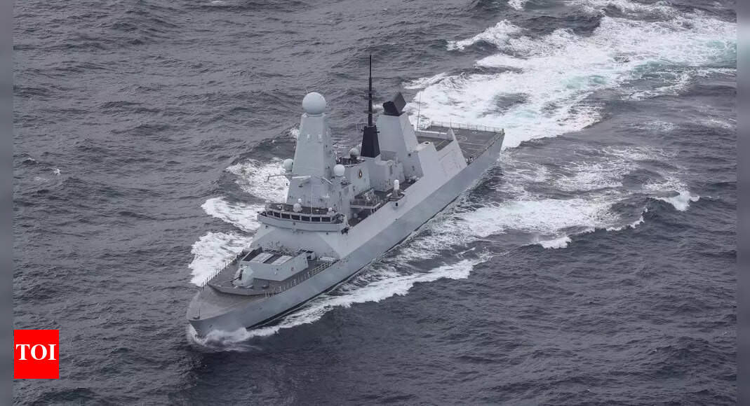 Sofyan Amrabat: US destroyer shoots down 14 drones in Red Sea launched ...