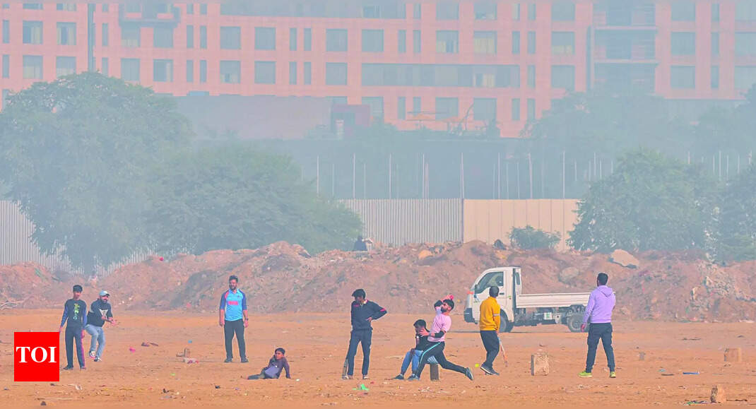 Minimum Temp: Delhi's Minimum Temperature Drops to Chilly 4.9 Degrees ...