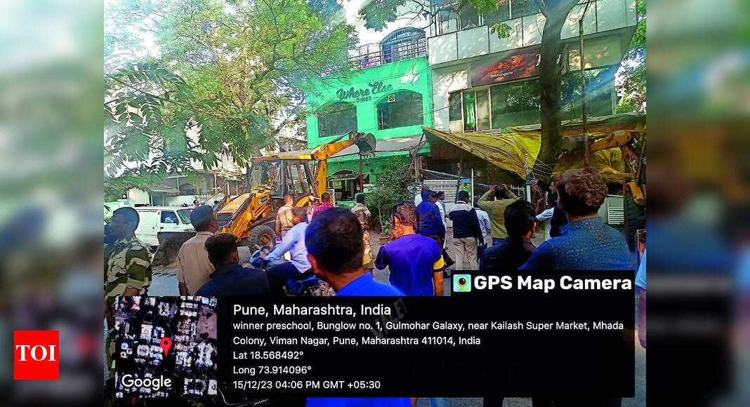 Vimannagar Residents: Vimannagar Residents Reclaim Footpaths: Pune ...