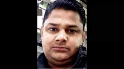 Stolen Phones: Gang arrested for smuggling stolen phones from Delhi to Nepal | Delhi News ...