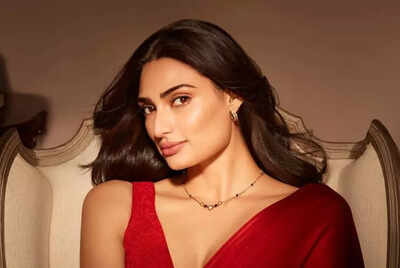 Athiya Shetty pays visit to paternal hometown, Mulki | Kannada Movie ...
