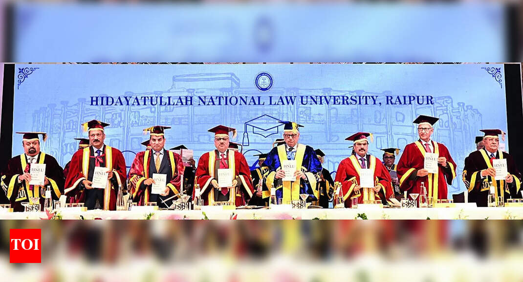 Convocation Ceremony: 150 Graduates, 90 Post-Graduates & Four PhD ...