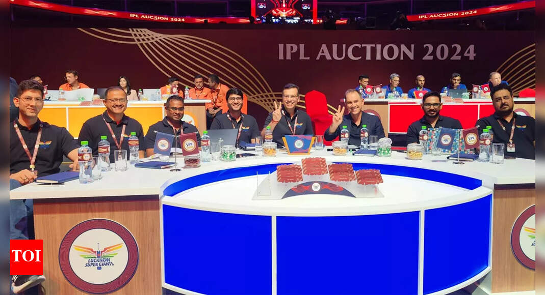 Lucknow Super Giants: LSG Squad IPL 2024: Complete Lucknow Super Giants ...