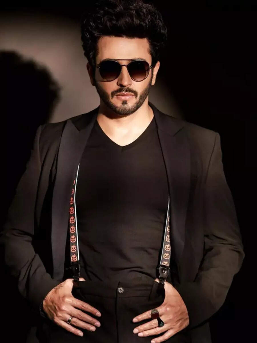 15 dashing pictures of birthday boy Dheeraj Dhoopar | Times of India