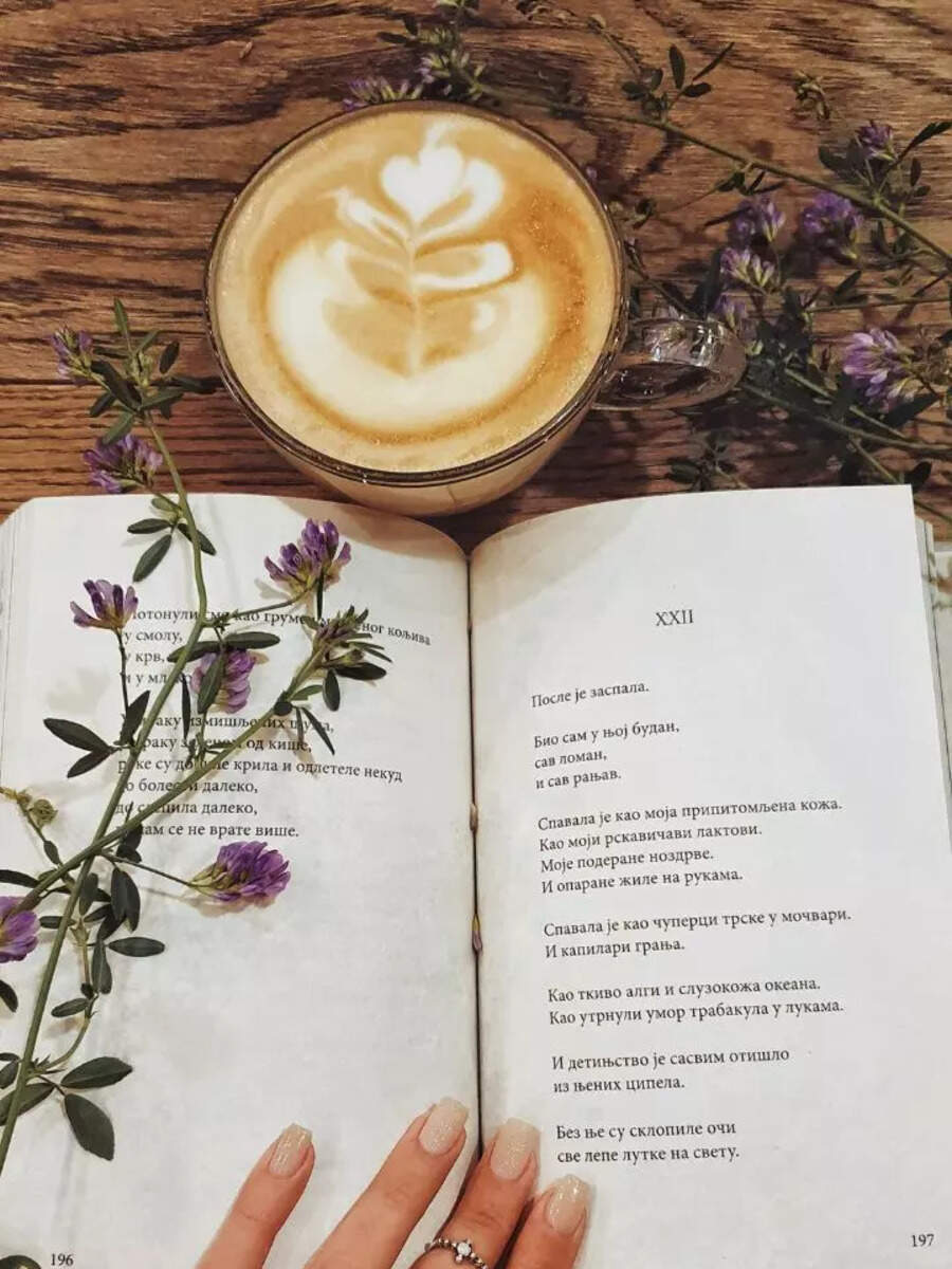 8 underrated Urdu poets and their iconic lines | Times of India