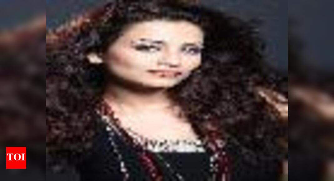 Tia Bajpai is flying high | Hindi Movie News - The Times of India