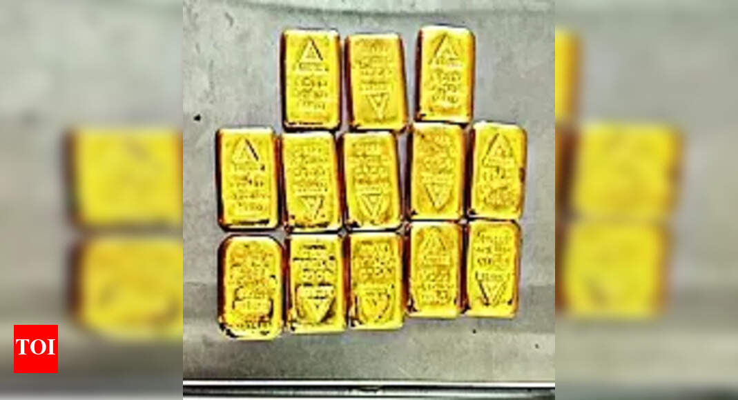 Over 3.1kg Gold Seized At Airport | Kochi News - Times of India