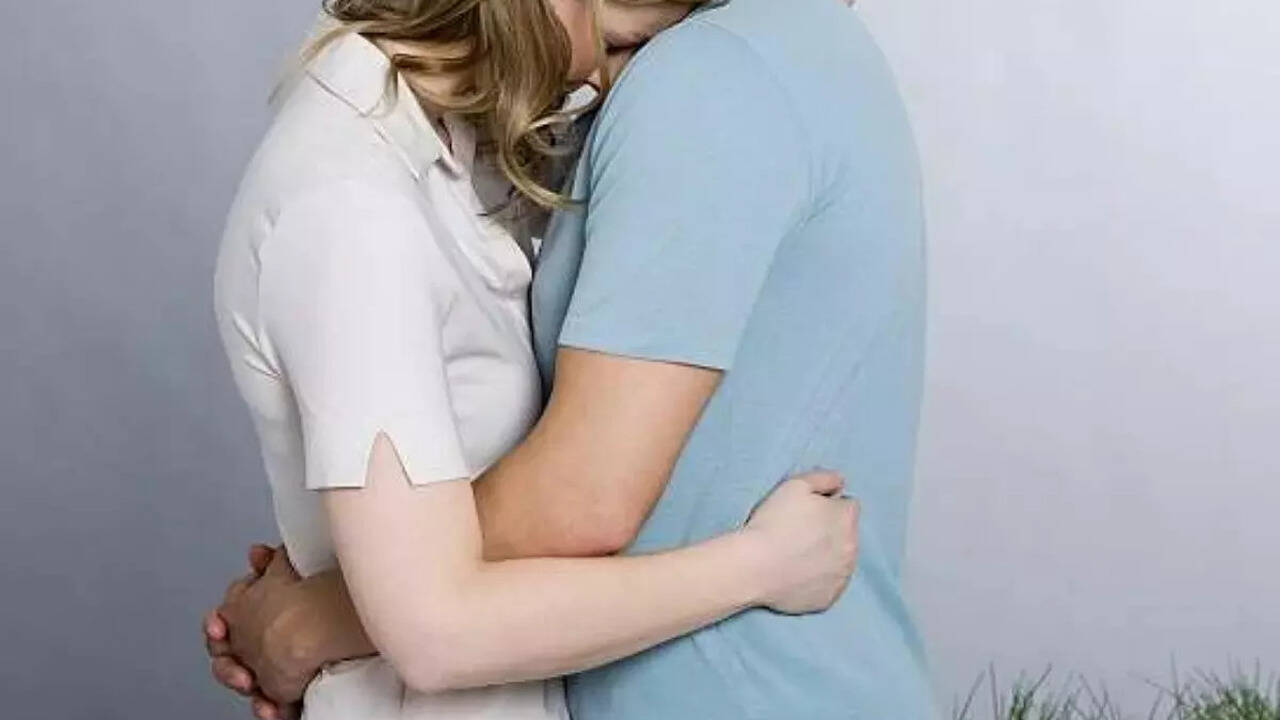 Behind The Veil of Emotional Invalidation: Recognising & Overcoming ...