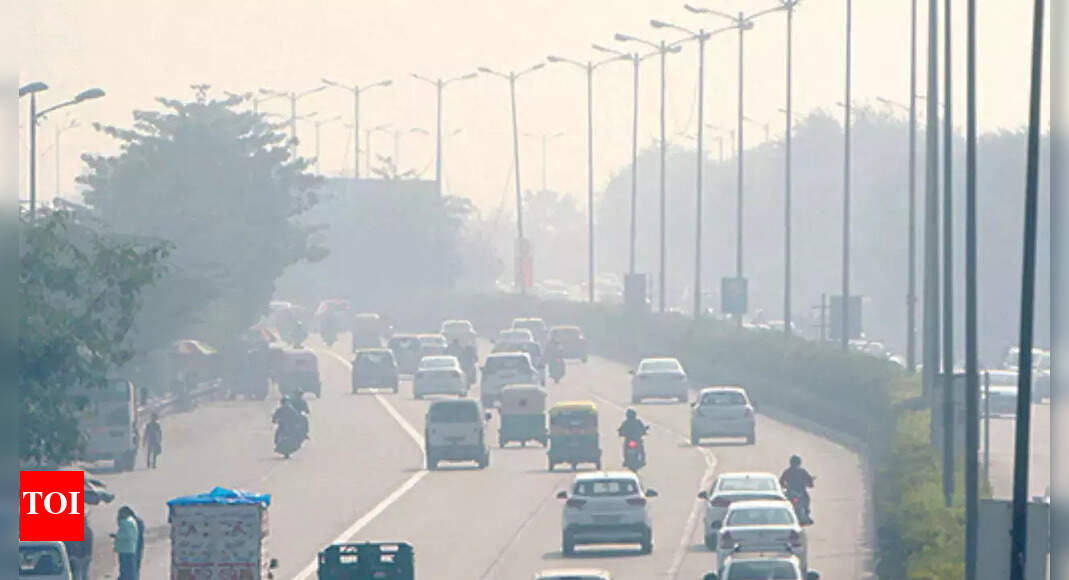 AQI: Wind slows down, AQI slips to ‘very poor’ zone in Noida, Ghaziabad ...