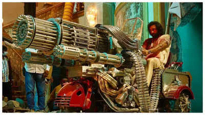 Ranbir Kapoor's unfiltered reaction to 'Animal's 500 KG machine gun ...