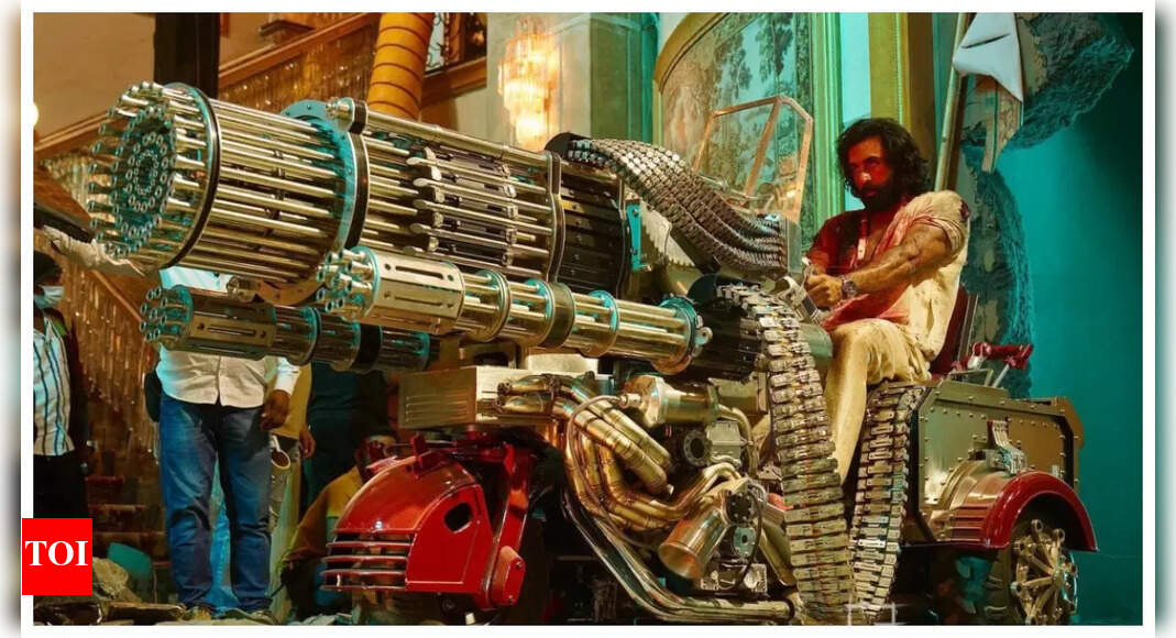 Ranbir Kapoor's unfiltered reaction to 'Animal's 500 KG machine gun ...