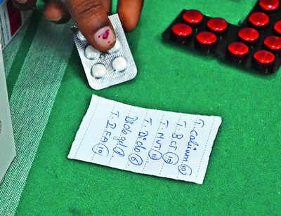 GCC Health Centre: GCC Health Centre Docs Writing Prescriptions on Bits ...