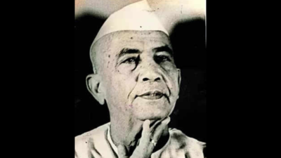 Parties vie for Charan Singh's legacy | Lucknow News - Times of India