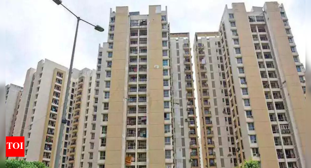 District guardian minister urges for raising infra through CSR | Nashik ...