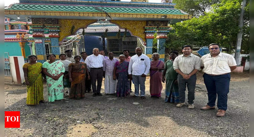TN floods: Madurai divisional railway manager meets Srivaikuntam people ...