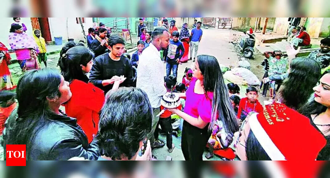 Secret Santas Secret Santas Spread Christmas Cheer With Acts Of Kindness Ranchi News Times