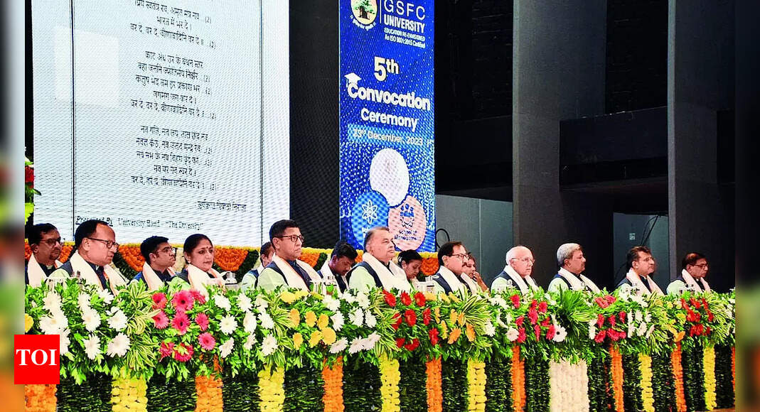 GSFC University: GSFC University Fifth Convocation: 429 Students ...