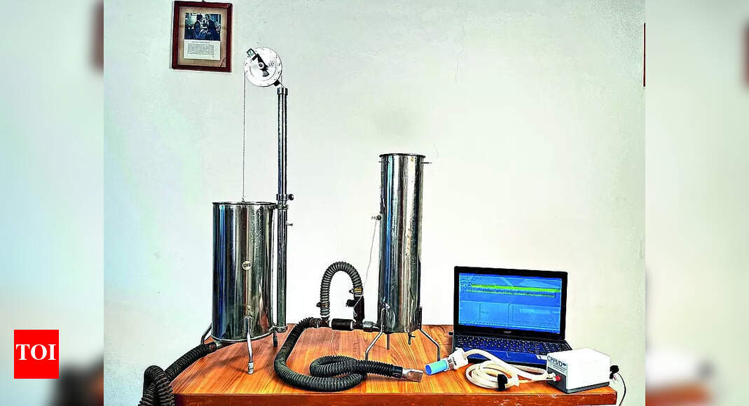 Spirometer: Doctor Develops Modified Spirometer Useful To Students ...