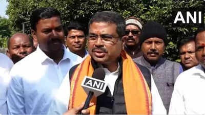 'Arrogance at its peak in TMC': Dharmendra Pradhan hits out after Kalyan Banerjee dares Centre ...