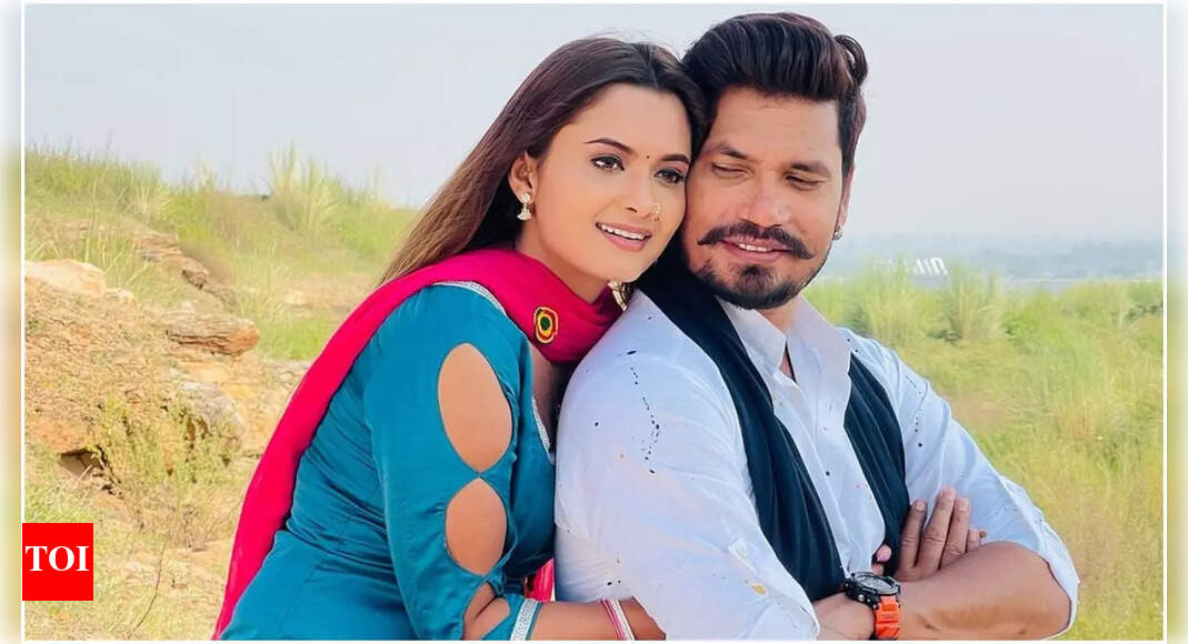 Pravesh Lal Yadav and Neelam Giri's new song 'Jahajiya Se Udd Gaile' is out! | Bhojpuri Movie ...