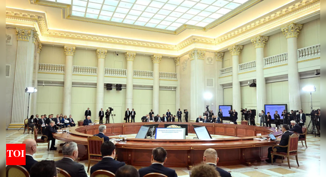 Russian-backed union signs free trade pact with Iran - Times of India