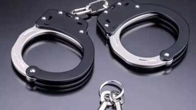 Iranian Gang: Iranian Gang Back Again? Five Men Pose As Cops, Rob ...