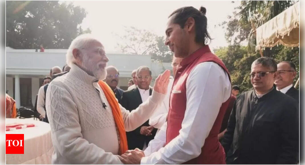 Dino Morea attends Christmas celebrations at Prime Minister Narendra ...