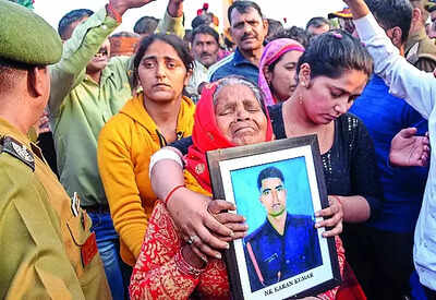 Naik Karan Kumar Yadav: Naik Karan Kumar Yadav Honored with Full State ...