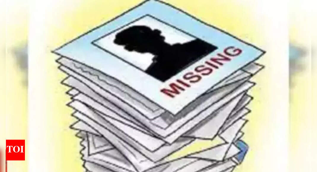 Man who lost memory & was living at a tomb reunites with family after ...