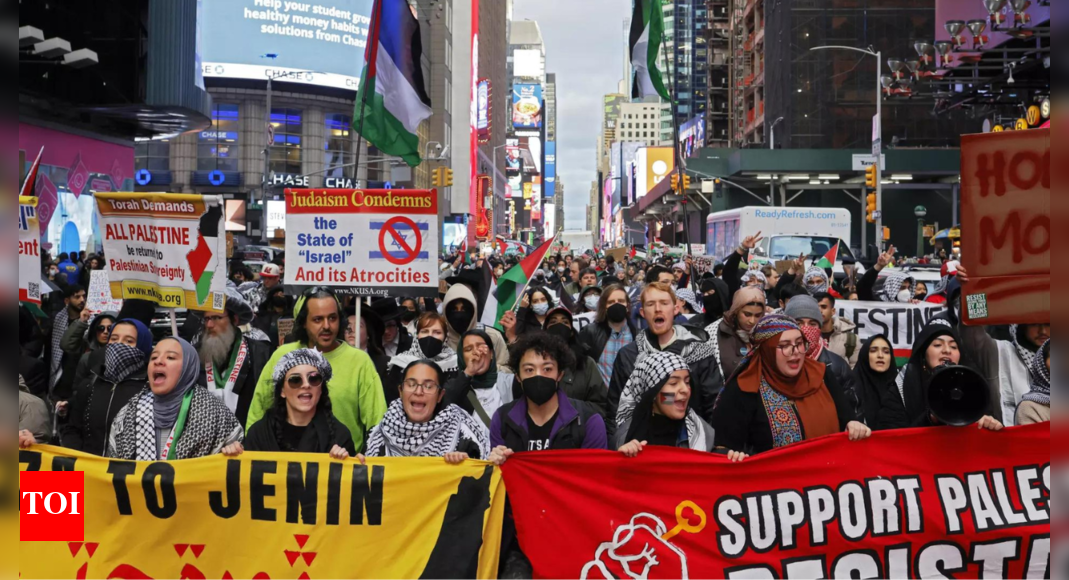 Pro-Palestine Protests: Israel-Hamas war: Massive pro-Palestine ...