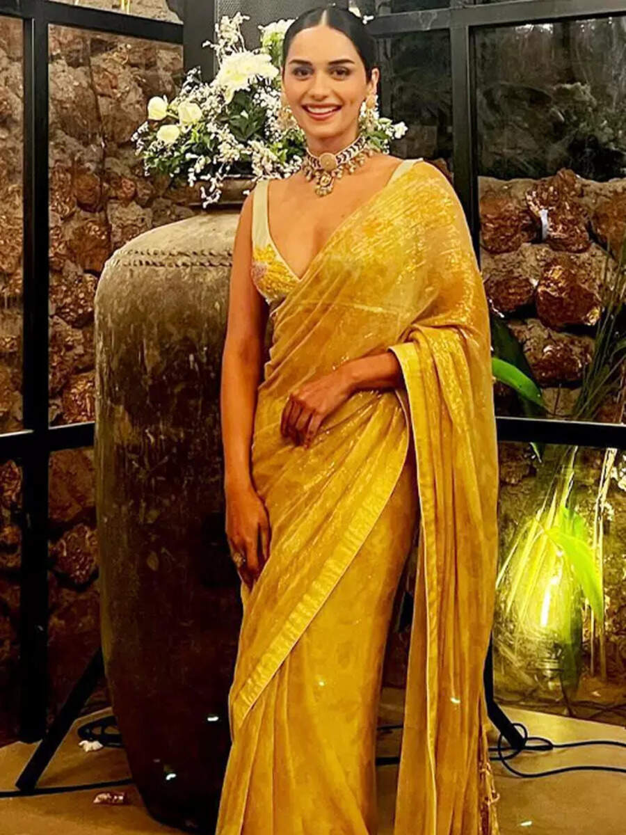 Manushi Chhillar slays in style in viral laddoo peela colour saree ...