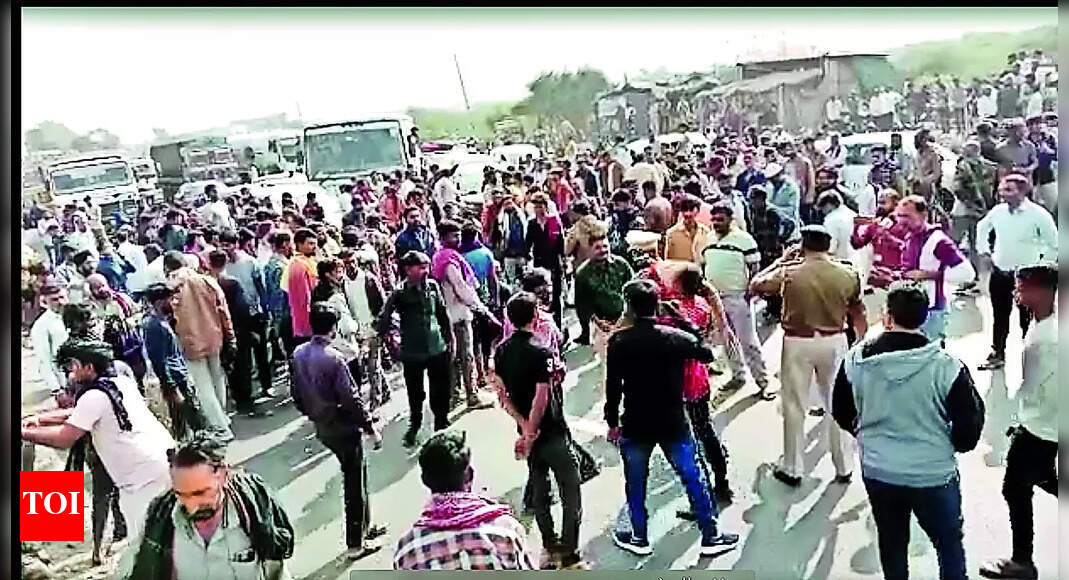 Truckers: Truckers’ Impromptu Roadblock Halts Traffic in Rajkot ...