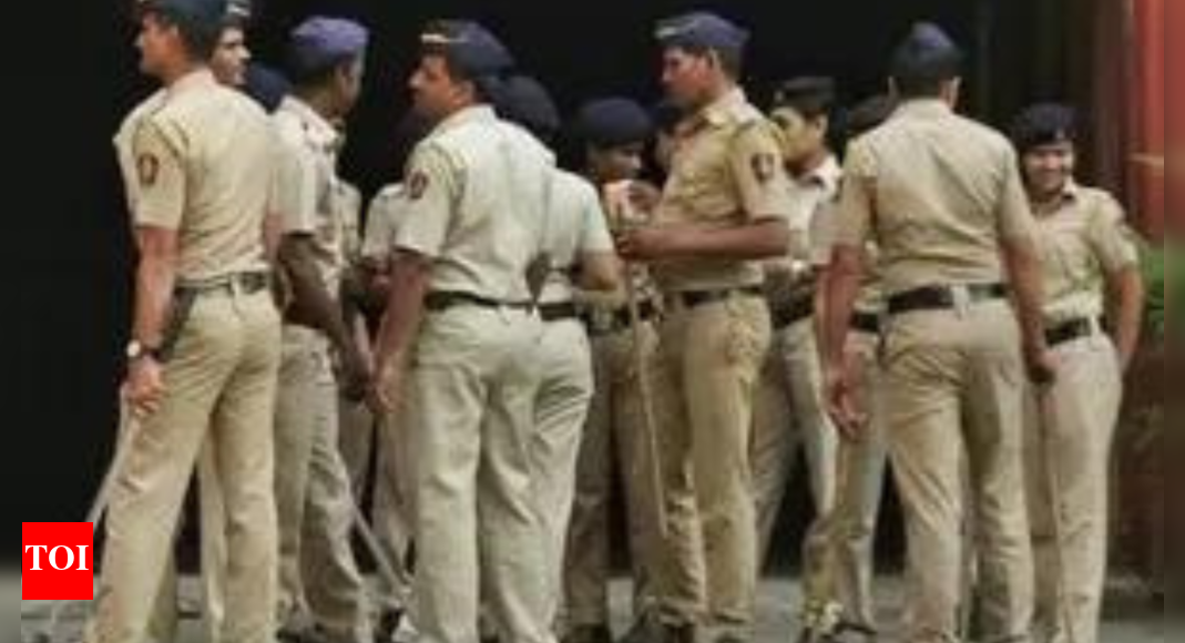 Cops: 2000 cops deployed in Navi Mumbai, Raigad for New Year's Eve ...