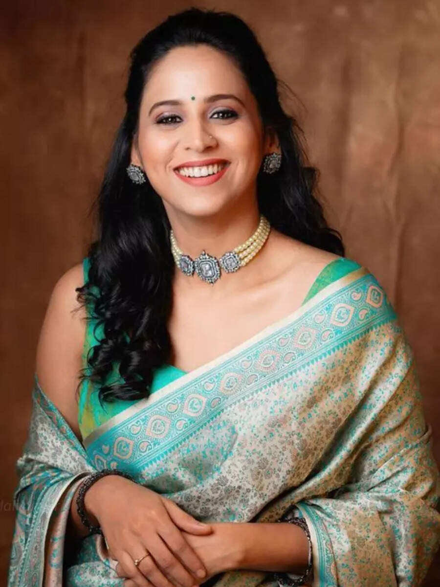 10 Best saree looks of Swanandi Tikekar | Times of India