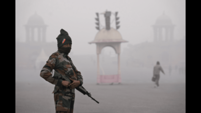 Delhi fog: 26 trains delayed due to low visibility | Delhi News - Times of India