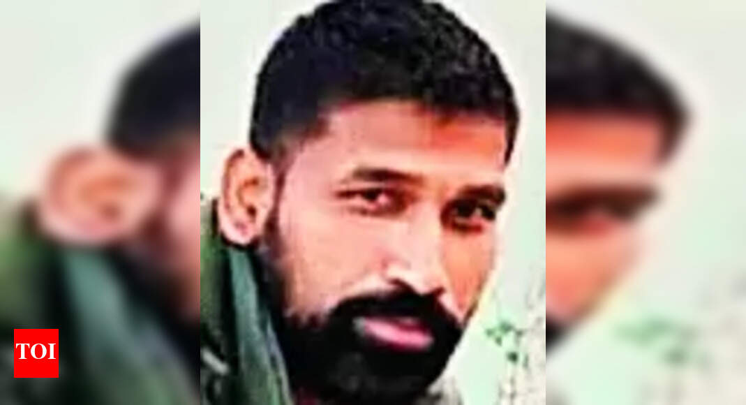 CRPF Jawan: CRPF Jawan Dies in Car Accident: Tragedy Strikes on New ...