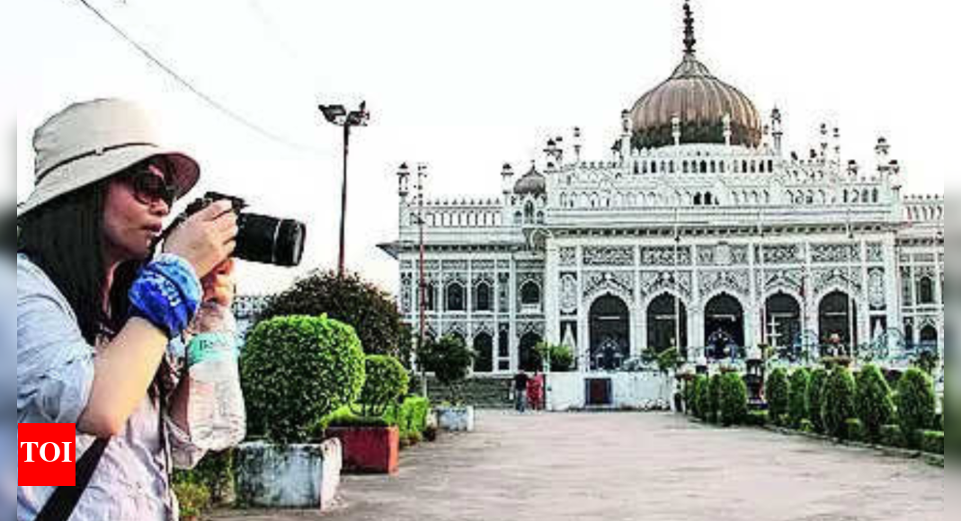 Wedding shoots at heritage sites in Lucknow get a price tag | Lucknow ...