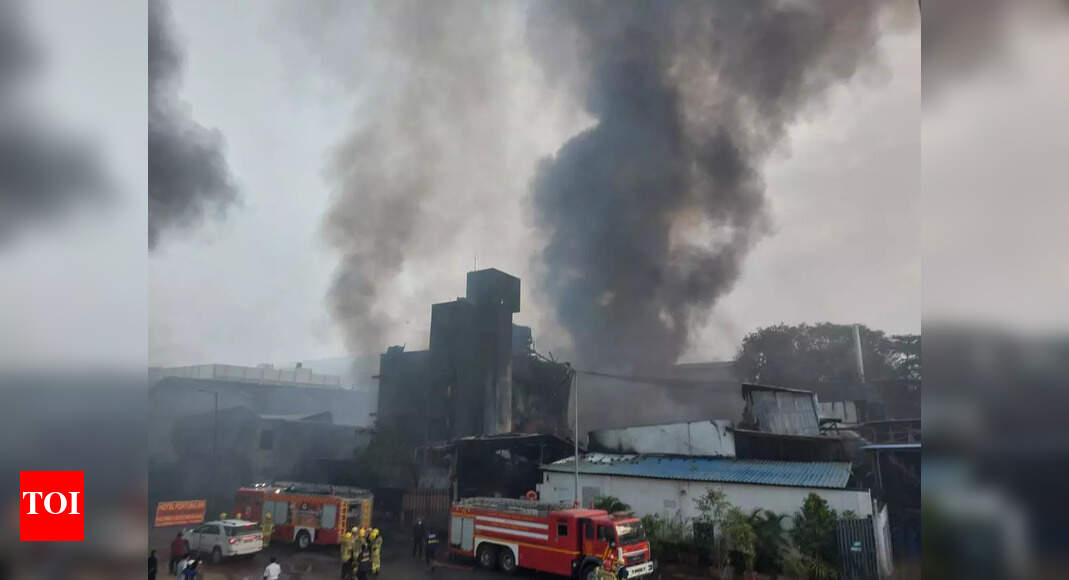 Mumbai Fire News: Massive fire breaks out in chemical factory in Navi ...