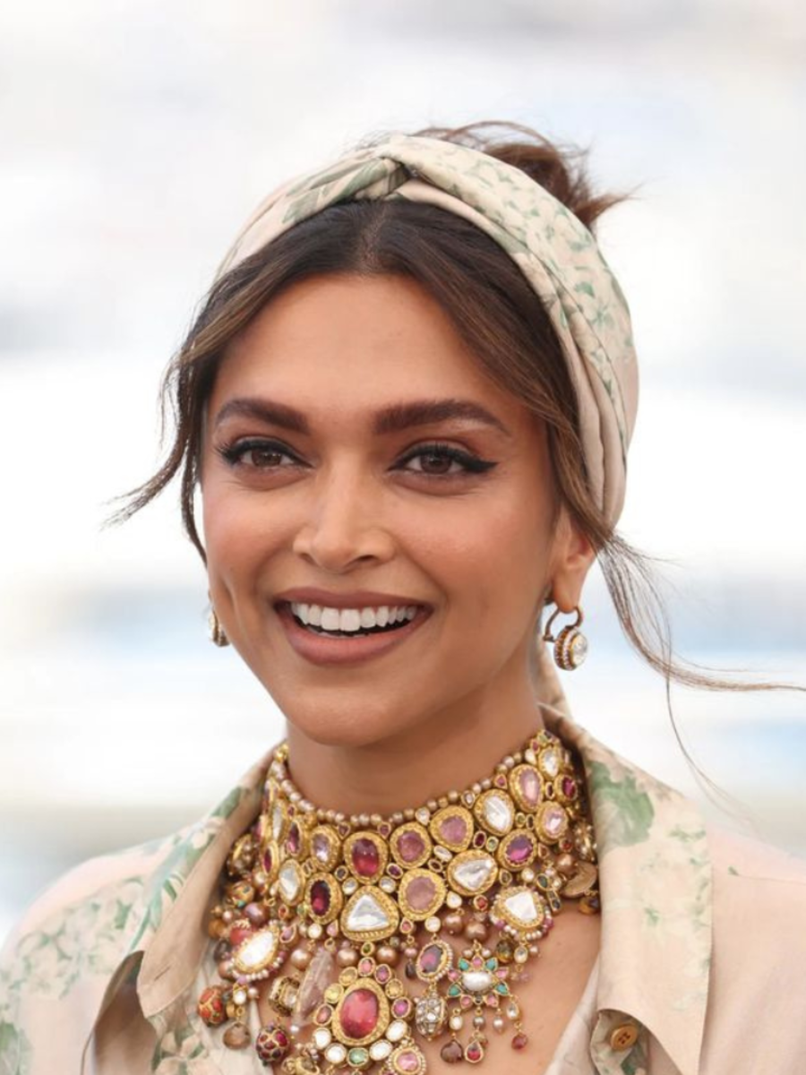 Deepika Padukone’s favorite yoga poses for serenity and rejuvenation of ...