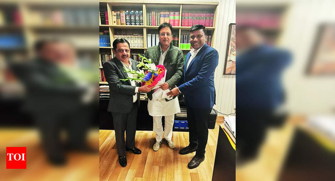 Congress: Cong SC/ST leaders’ meeting fuels ‘dinner politics’ rumours ...