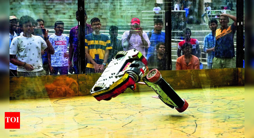 Robowars: Robowars, Biomimicry Expo At Iit Madras Fest | Chennai News ...