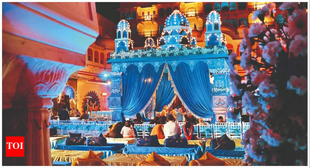 Tech up your wedding with vibrant 3D projections | Hindi Movie News ...