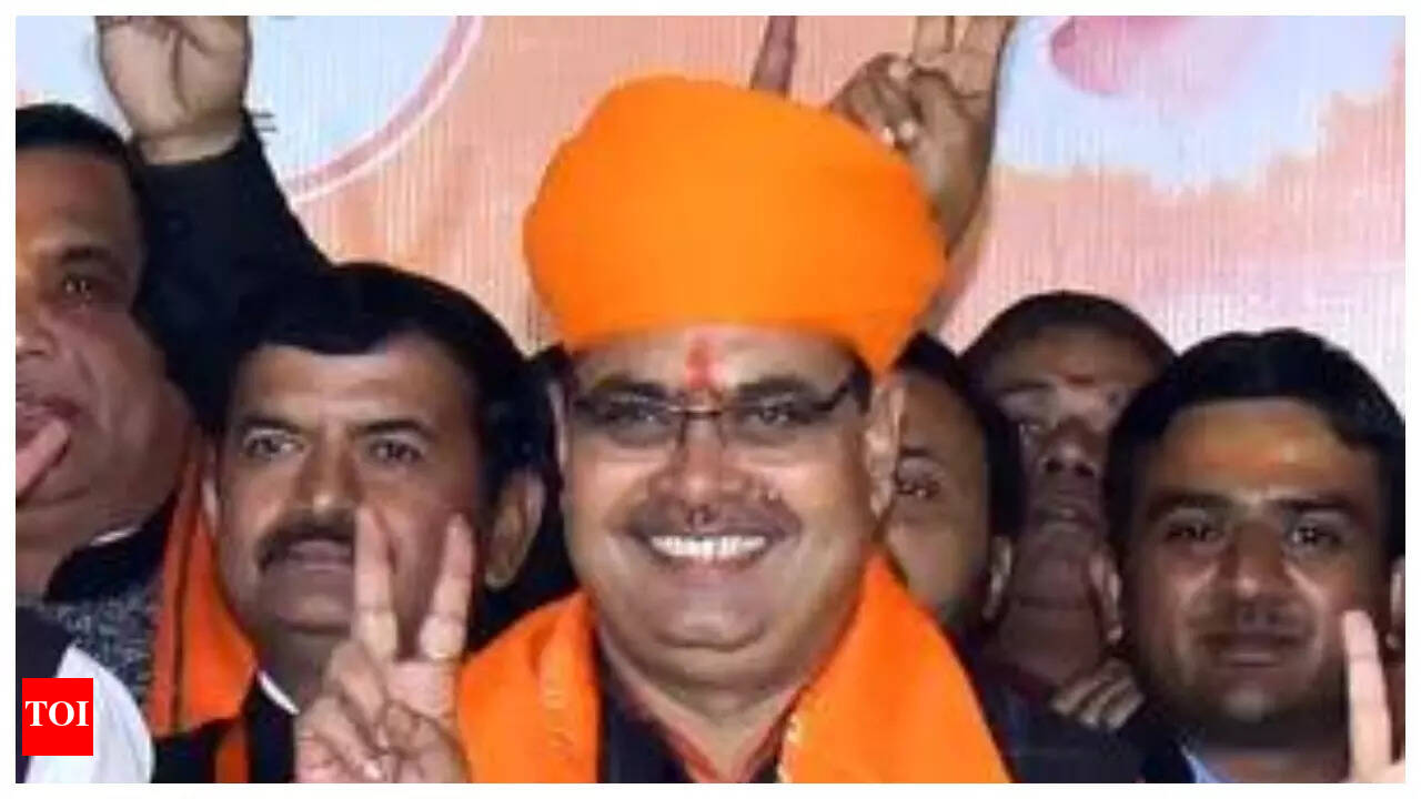 Ashish Modi's Instagram, Twitter & Facebook on IDCrawl