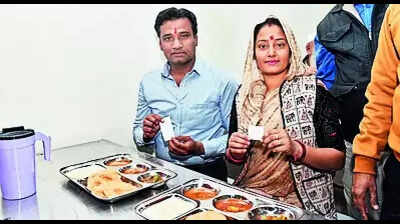 CM: Cm Renames Indira Rasoi To Shri Annapurna Rasoi | Jaipur News ...