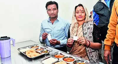 CM: Cm Renames Indira Rasoi To Shri Annapurna Rasoi | Jaipur News ...