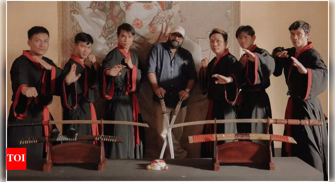 Director Vysakh teases spectacular action in 'Turbo'; see latest pic ...