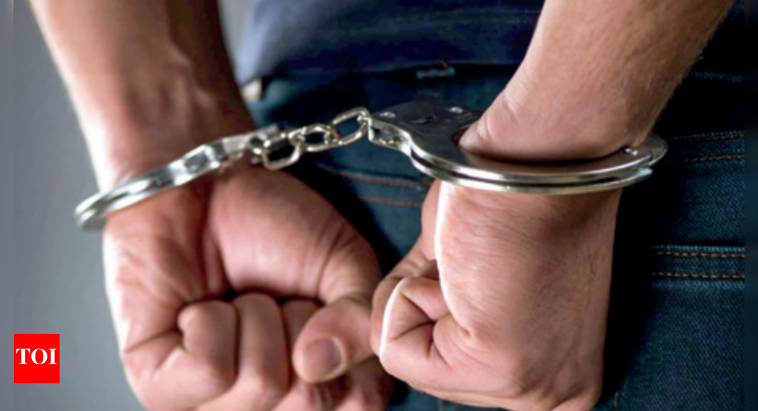 Six gang members from Delhi, UP planning huge dacoity held in Mumbai ...