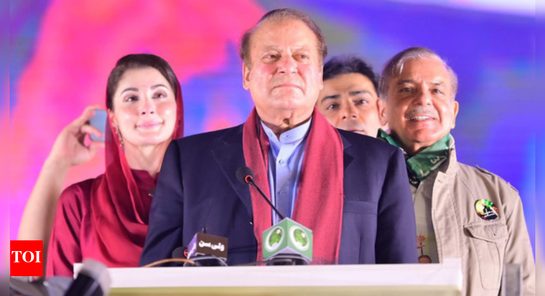 Pakistan SC Removes Another Legal Hurdle In Way Of Nawaz Sharif Running
