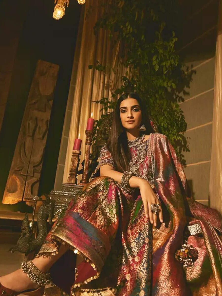 Sonam Kapoor exudes royalty in sustainable lehenga made from a vintage ...
